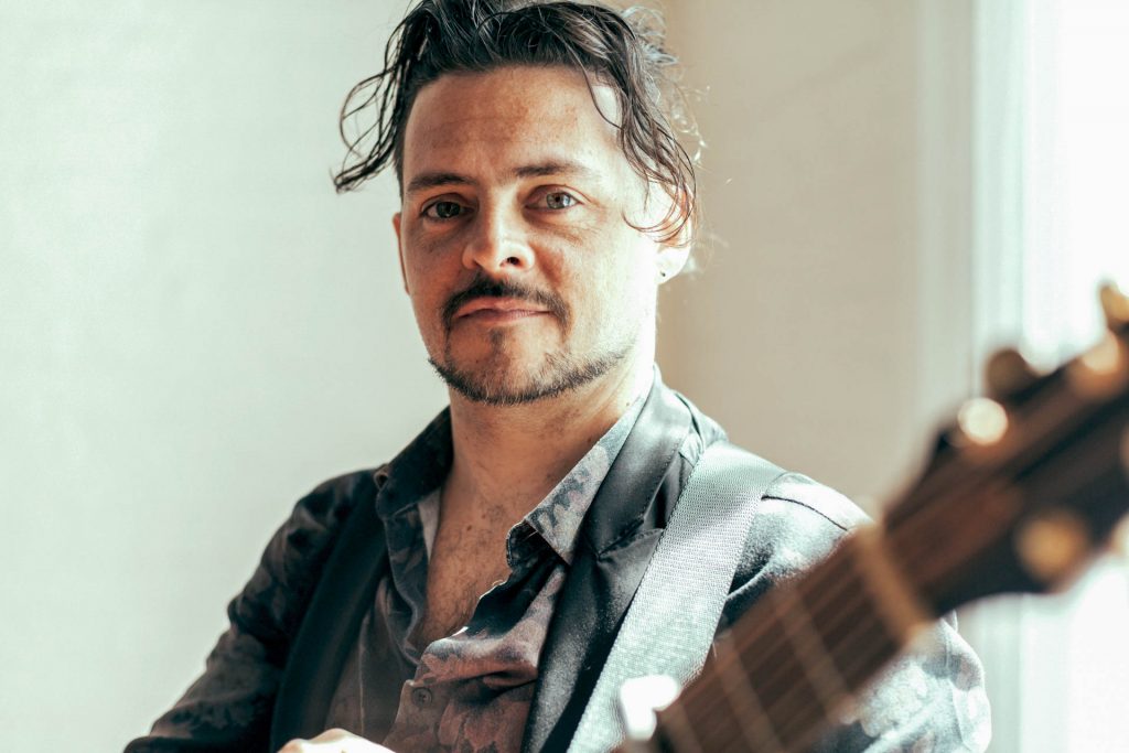 Calder McLaughlin - Singer & Guitarist for Weddings & Events - DG Music