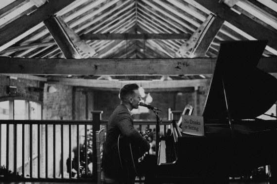 George - Singer and Guitarist for Weddings & Parties- DG Music